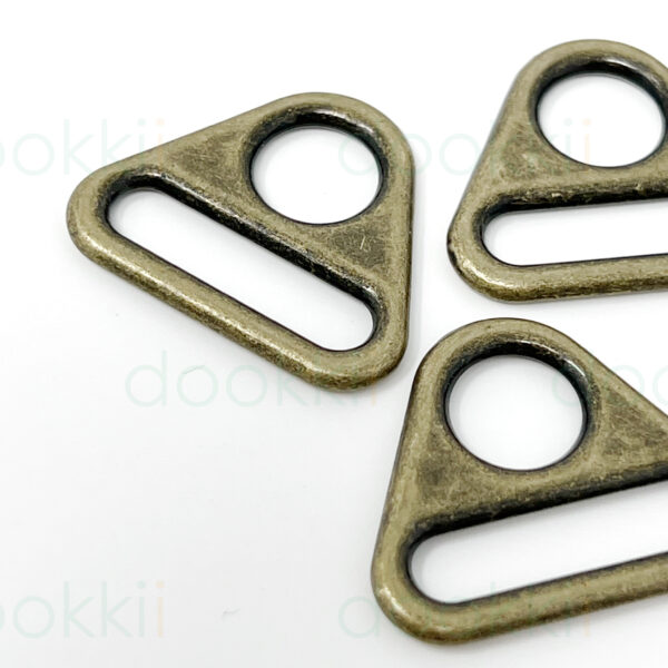 tc25-ab - 25mm triangle connector, antique brass - Dookkii.com