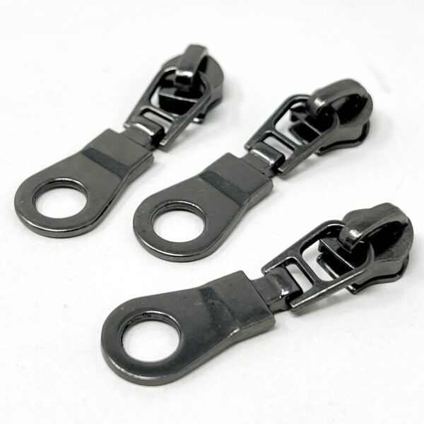 zs7-101 Donut no.5 zip slider - Gunmetal - Dookkii.com