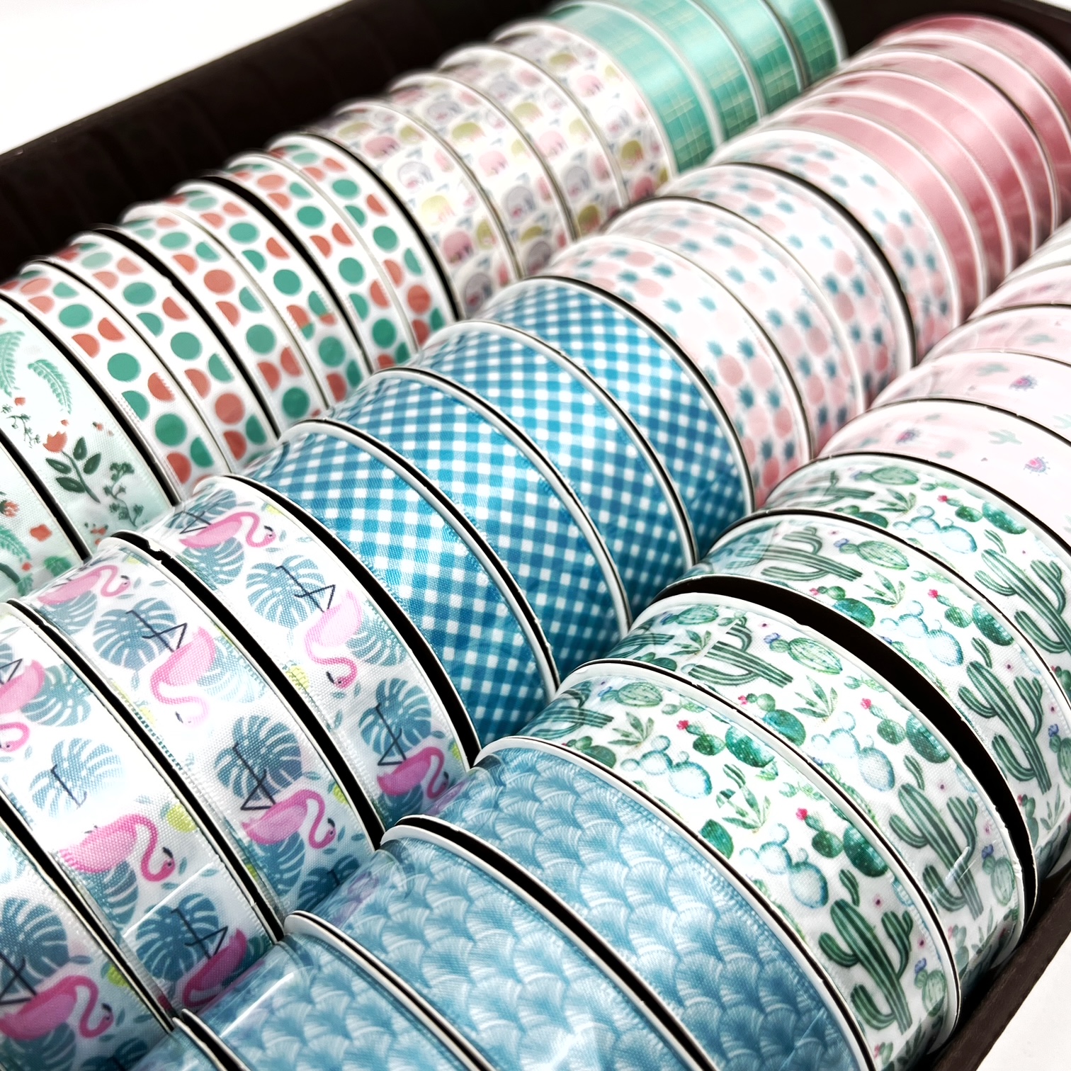 Everyday ribbon selection box, mini rolls - Dookkii.com